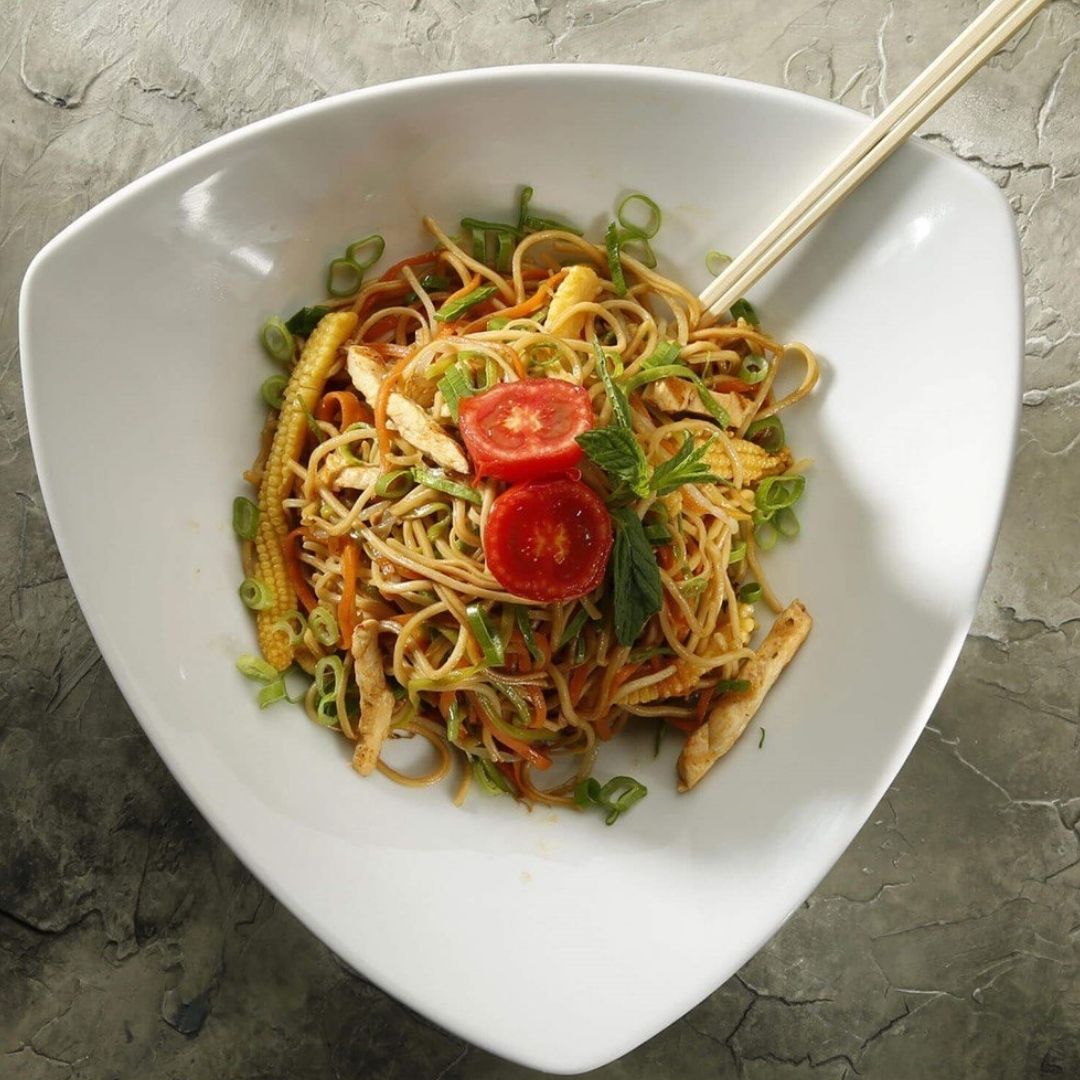 Lezzetli ve Pratik Tavuklu Noodle Tarifi - Nedir Nasil Kullanilir